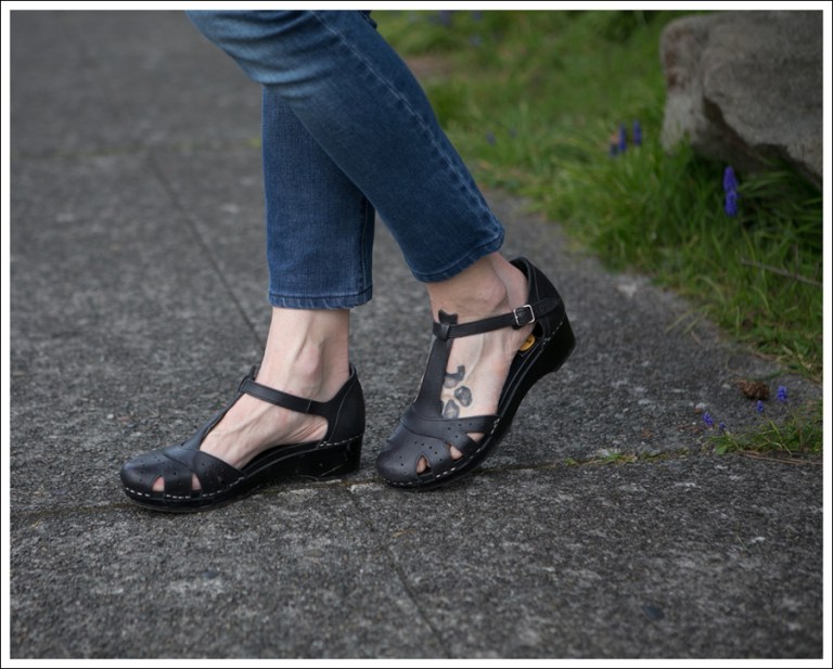 Florals + Cropped Denim + Clogs = Spring!! If you wear it, it will come…